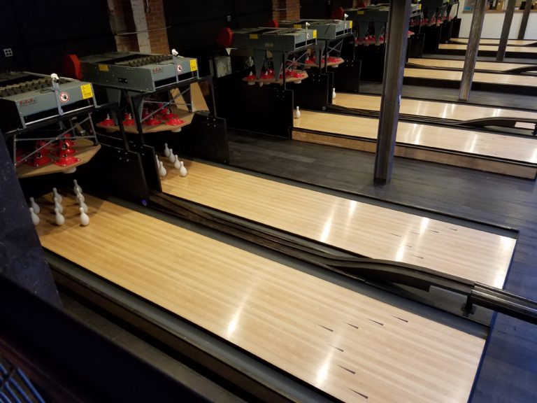 DuckPin Bowling | DuckPin Manufacturer | Social DuckPin Bowling