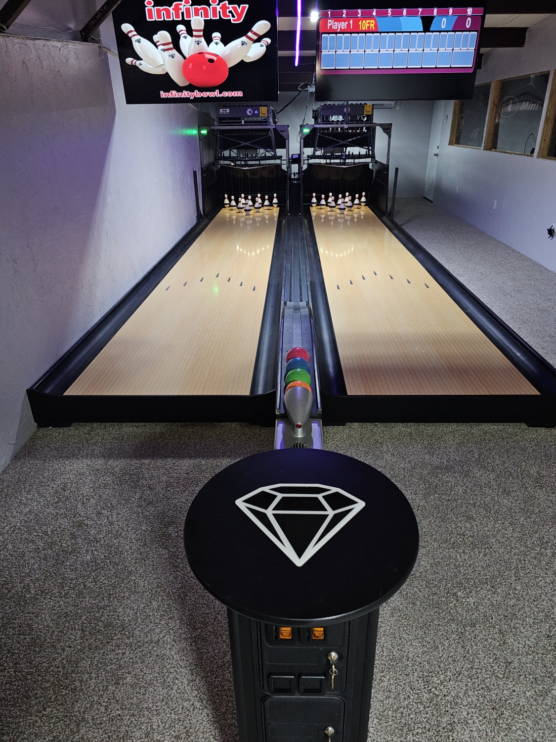 DuckPin Bowling | DuckPin Manufacturer | Social DuckPin Bowling